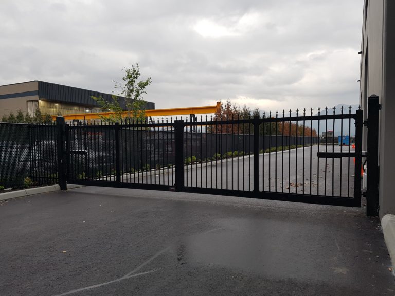 Driveway Gates, Fencing and Automation | Amazing Gates