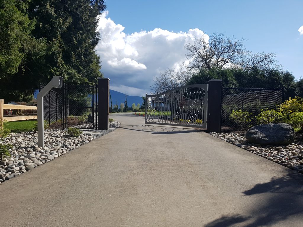 Residential | Amazing Gates and Fencing Ltd.| Custom Built